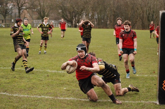 U16s come out on top in arm wrestle of a game against Melrose ...